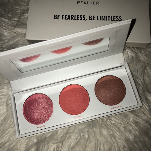 Makeup | Real Her Blush Kit | Poshmark